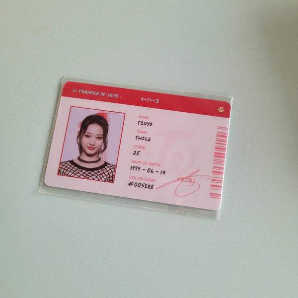 Twice -Formula Of Love ID Card - Tzuyu - KPop Idol